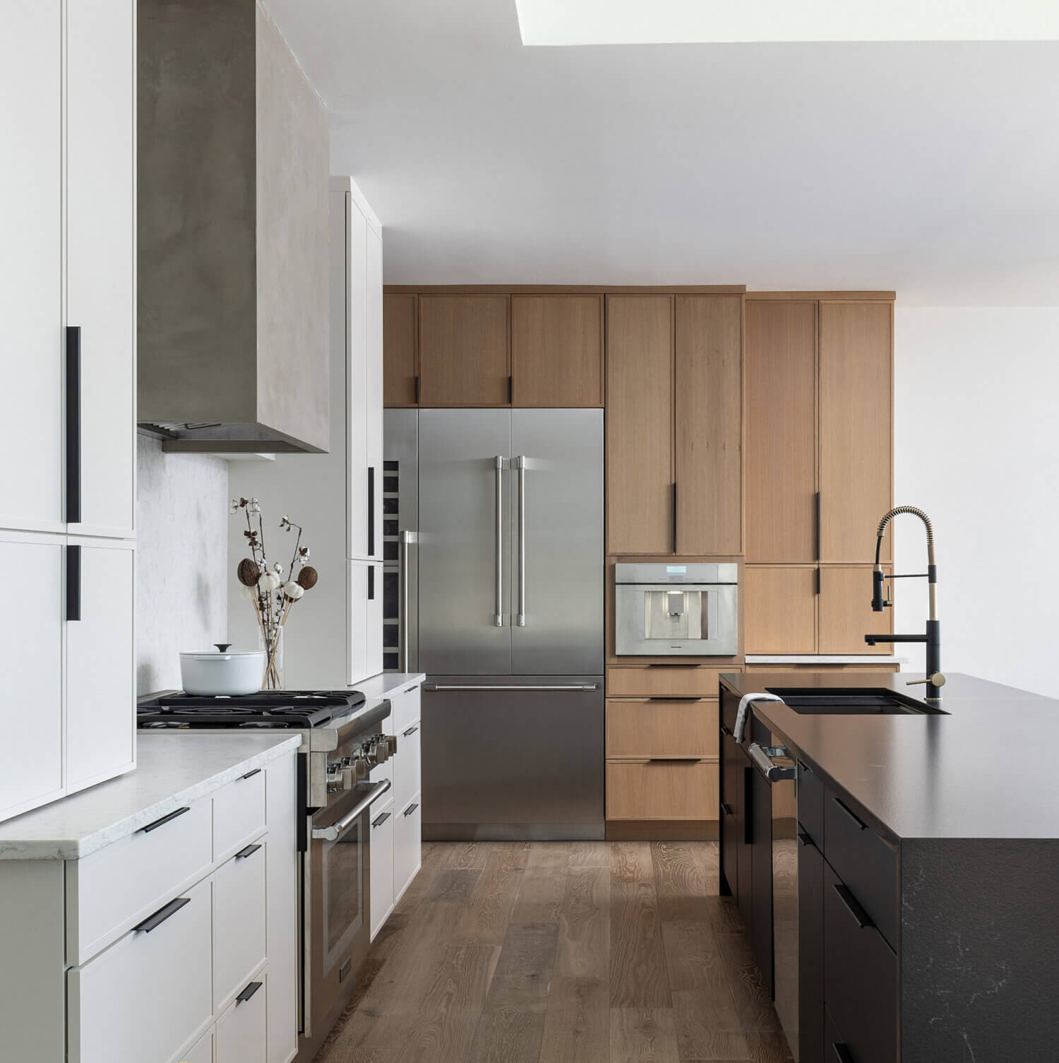 Refined Reese Kitchen Design - Dura Supreme Cabinetry